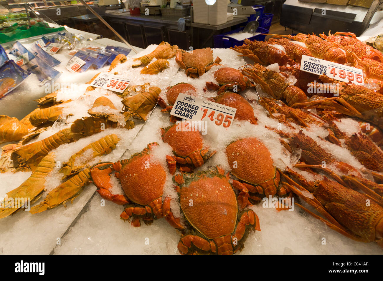 Market crabs and fish hi-res stock photography and images - Alamy