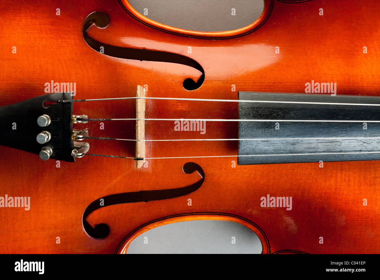 Violin section hi-res stock photography and images - Alamy