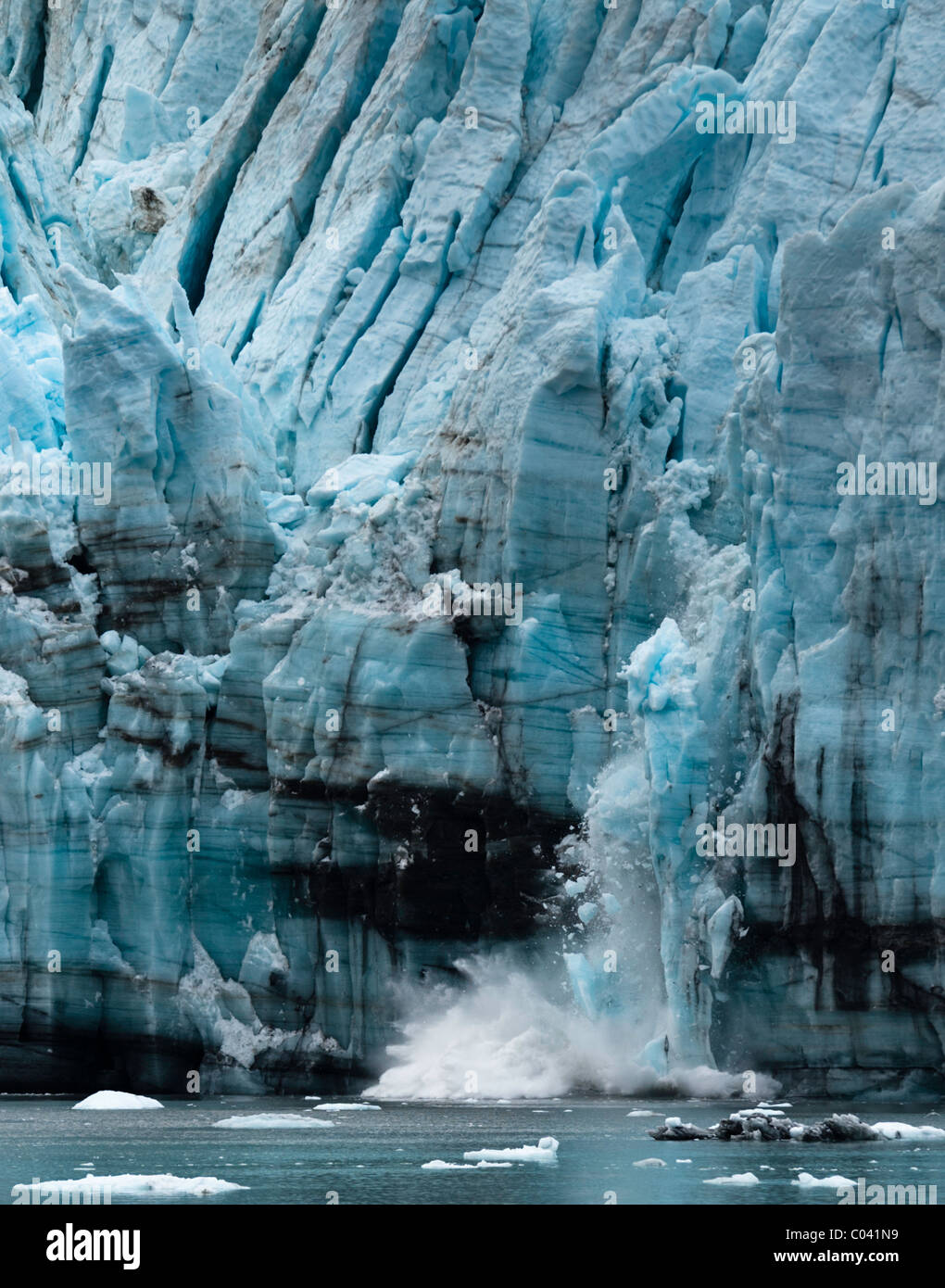 Iceberg calving hi-res stock photography and images - Alamy