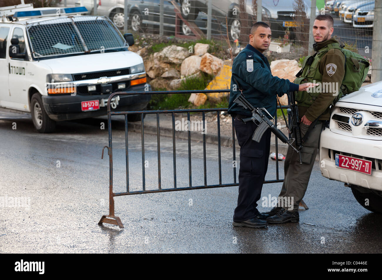 Israeli checkpoints hi-res stock photography and images - Alamy