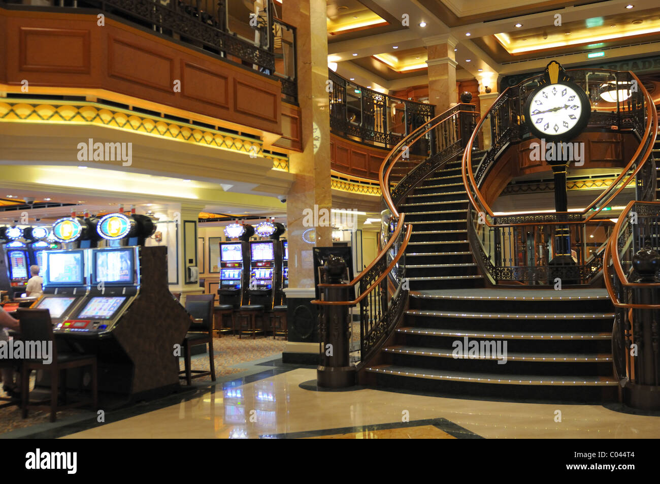 Cunard Cruise Ship Interior Stock Photos & Cunard Cruise Ship Interior ...