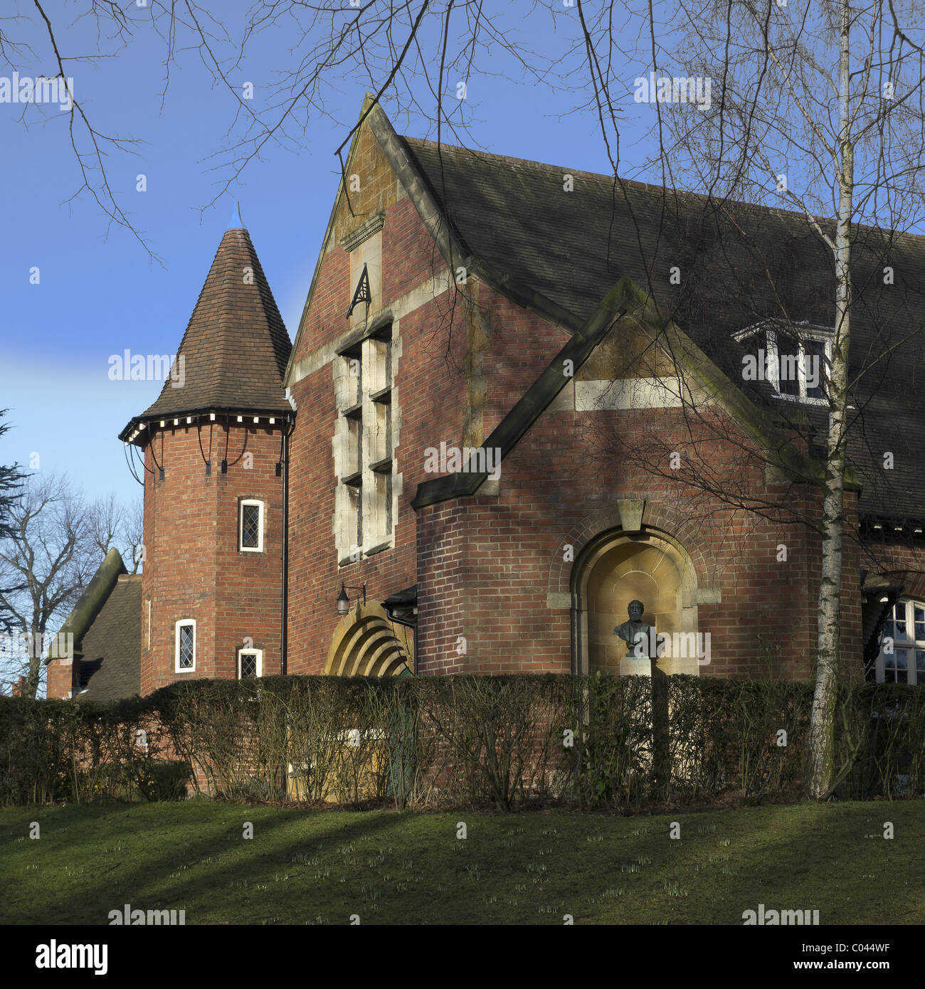 Quaker meeting house bournville hi-res stock photography and images - Alamy