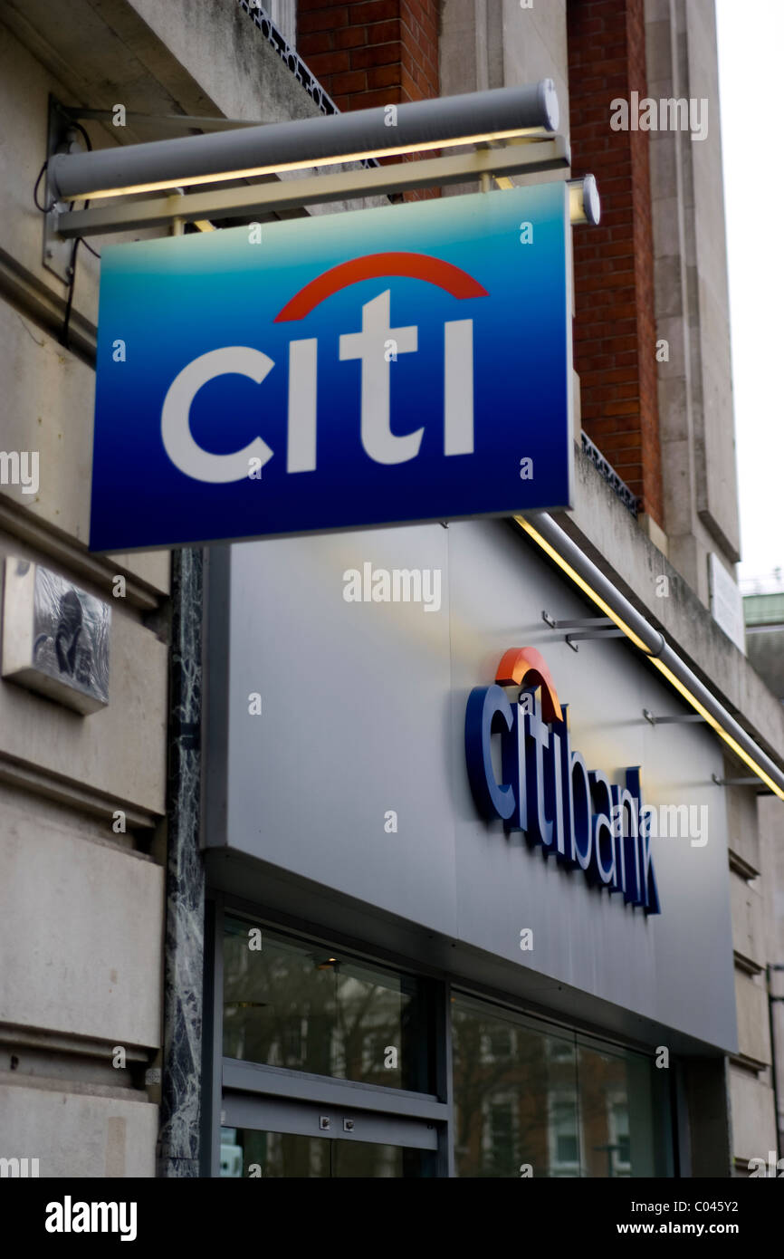 Citibank branch sign hi-res stock photography and images - Alamy