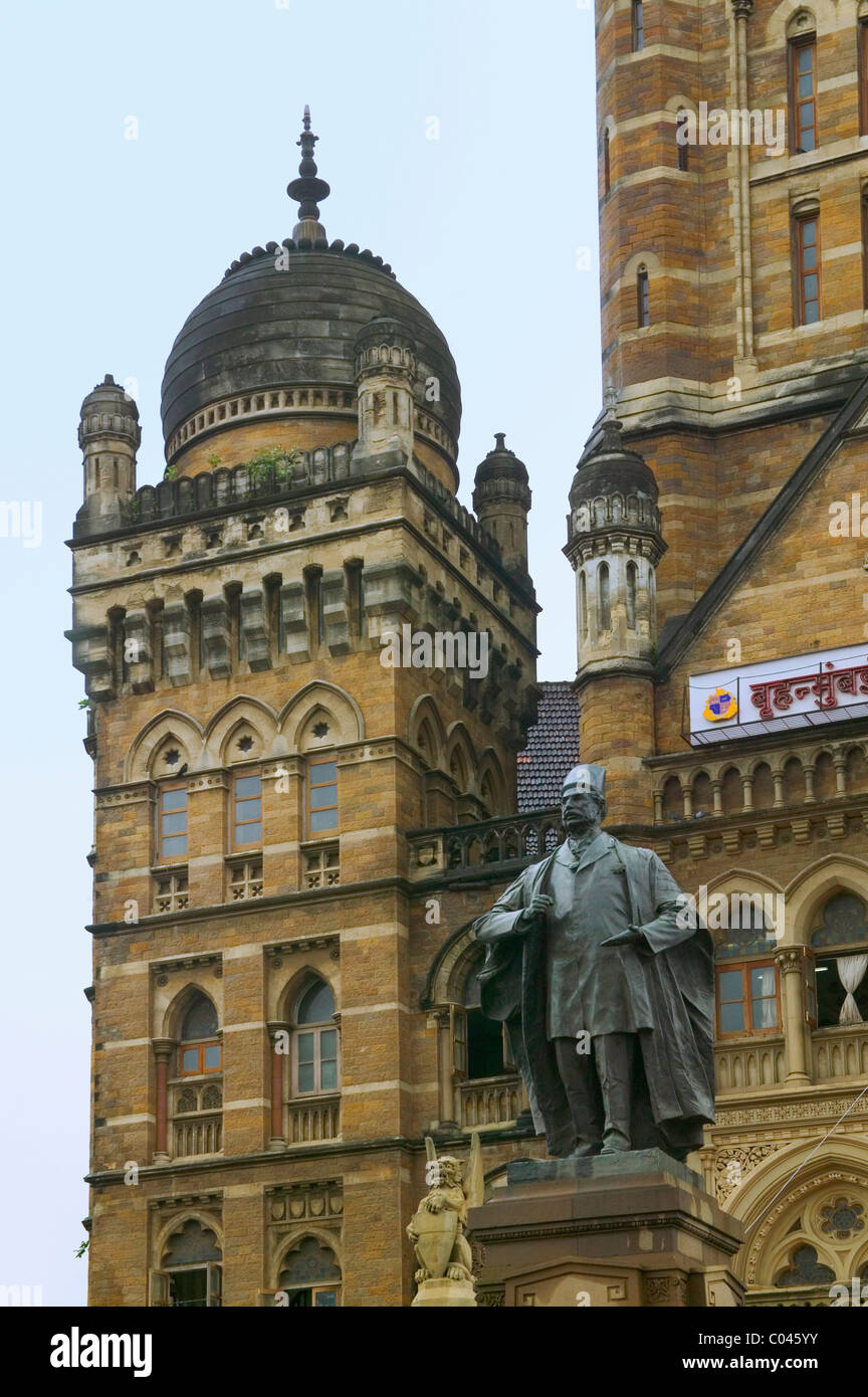 Town House and statue of first mayor of Bombay, India Stock Photo - Alamy
