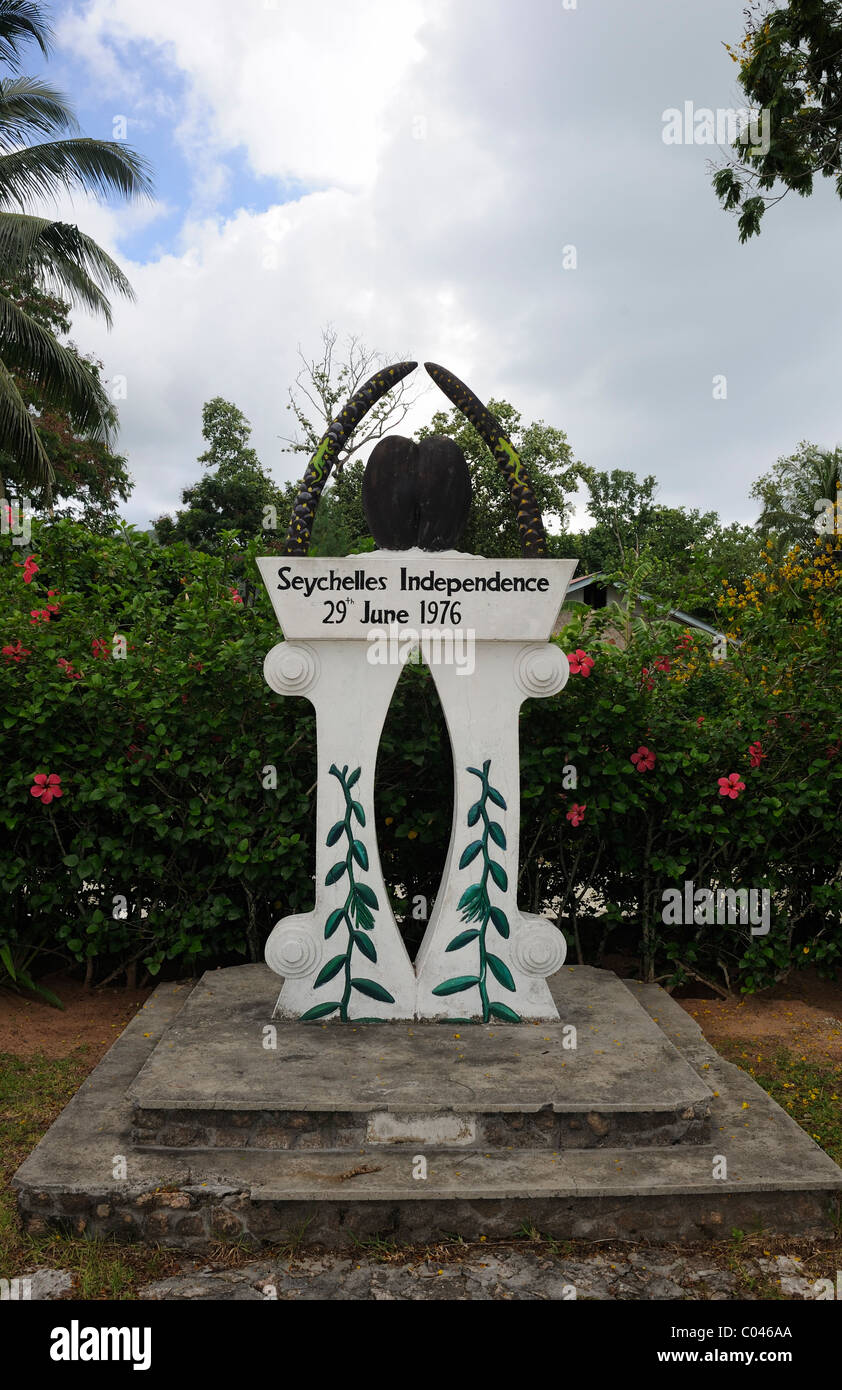 Praslin Island, Seychelles, Monument of Independence of Seychelles ...
