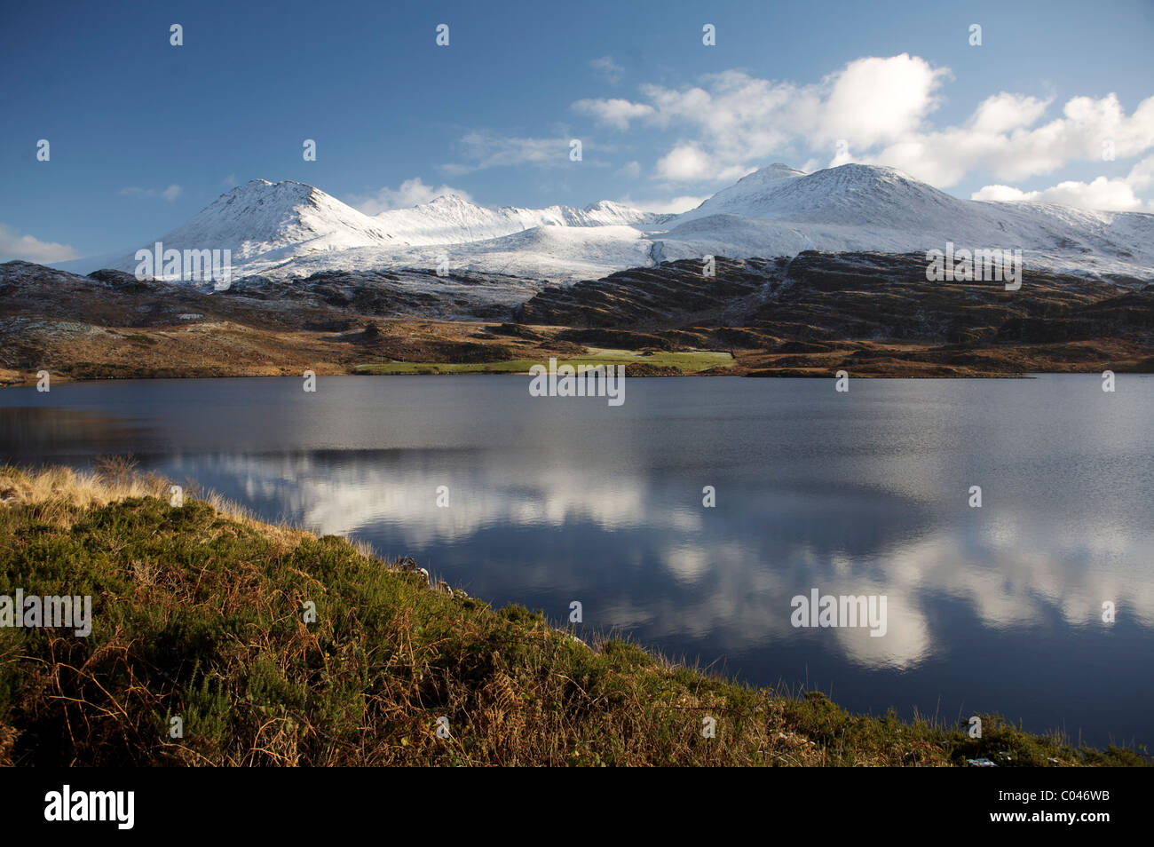 Glencar lough hi-res stock photography and images - Alamy