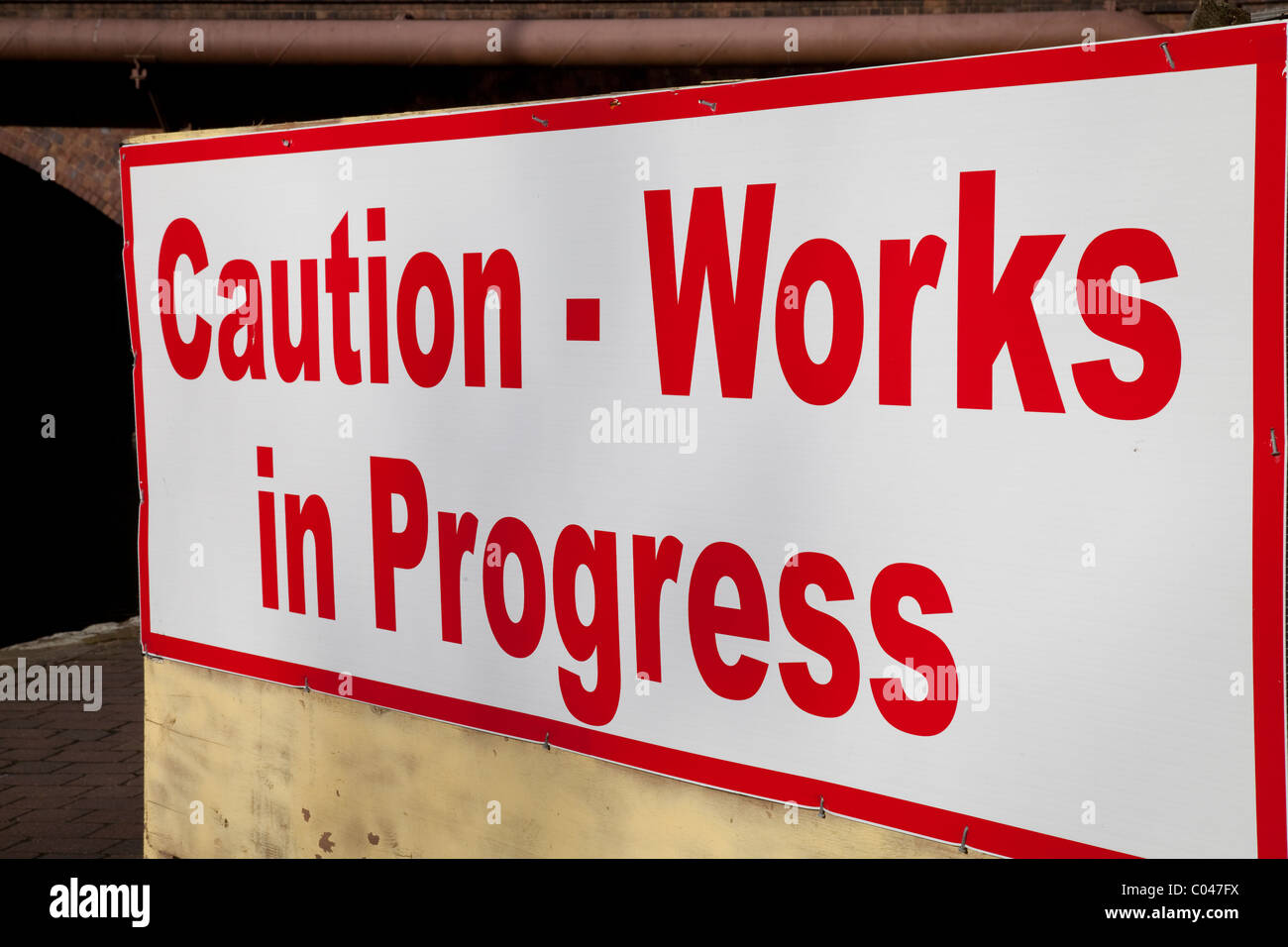 Work in progress sign hi-res stock photography and images - Alamy