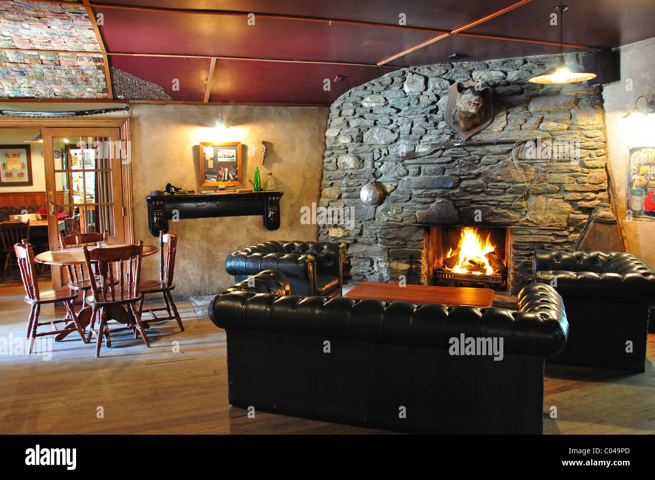 Cardrona hotel hi-res stock photography and images - Alamy