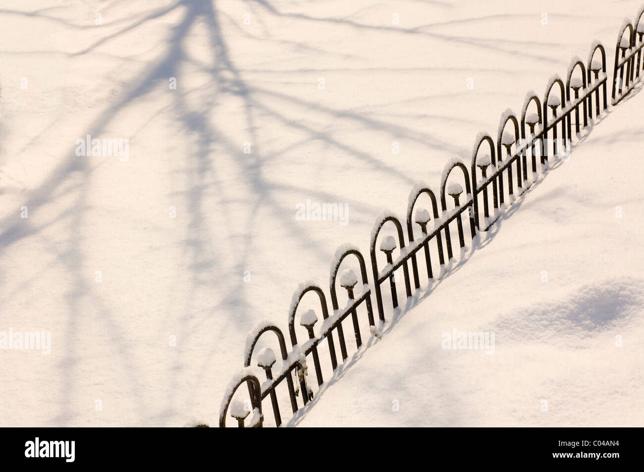 Snowfall border hi-res stock photography and images - Alamy