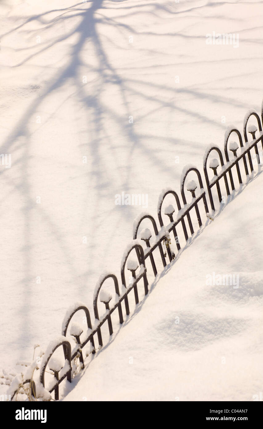 Snowfall border hi-res stock photography and images - Alamy