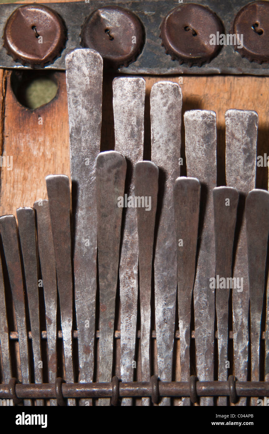 Shona traditional hi-res stock photography and images - Alamy