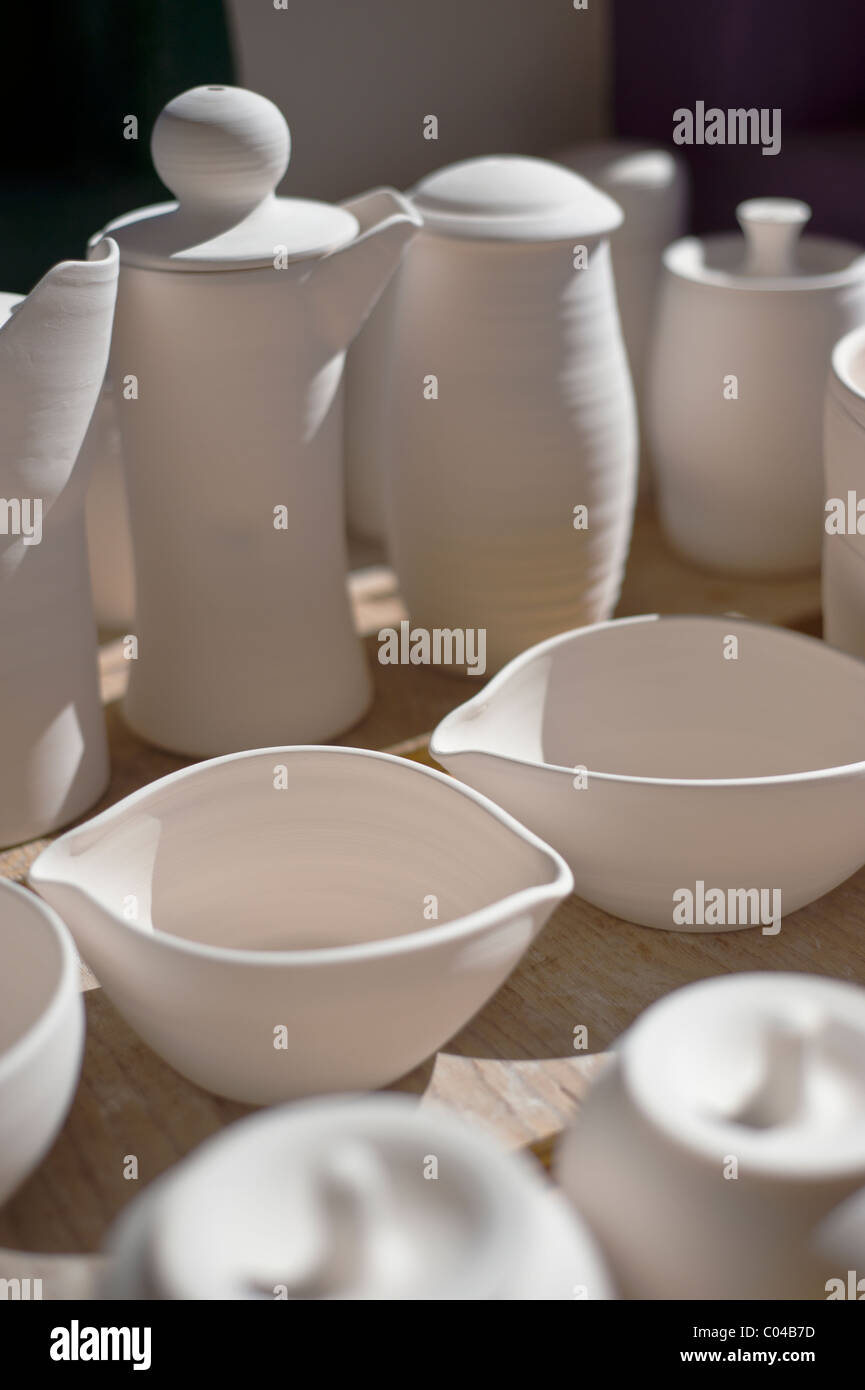 Unglazed pottery hi-res stock photography and images - Alamy