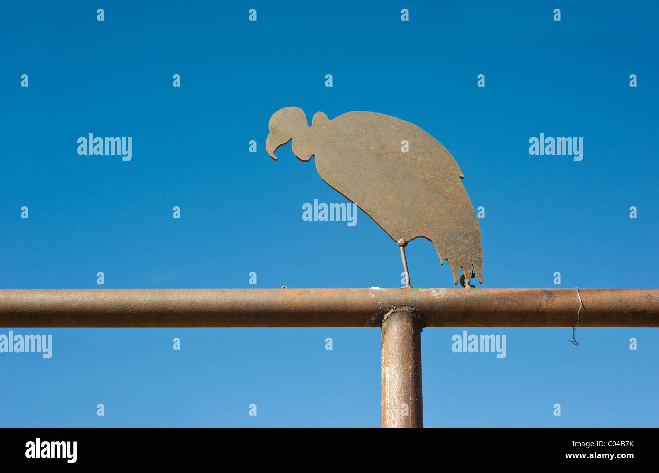 Vulture sculpture hi-res stock photography and images - Alamy