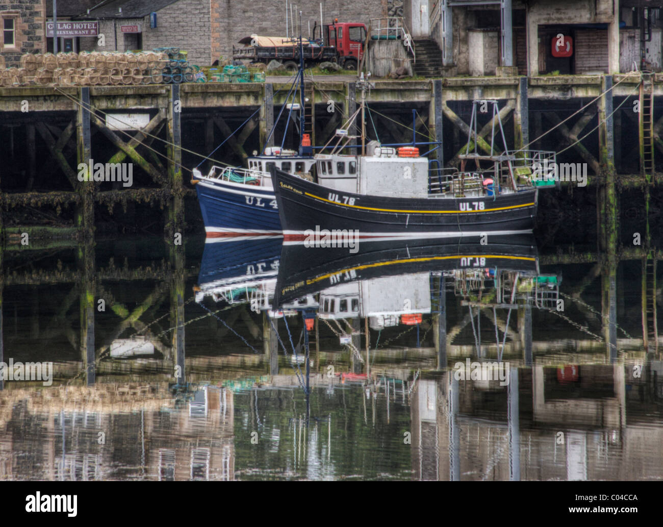 Two boats in dry hi-res stock photography and images - Alamy