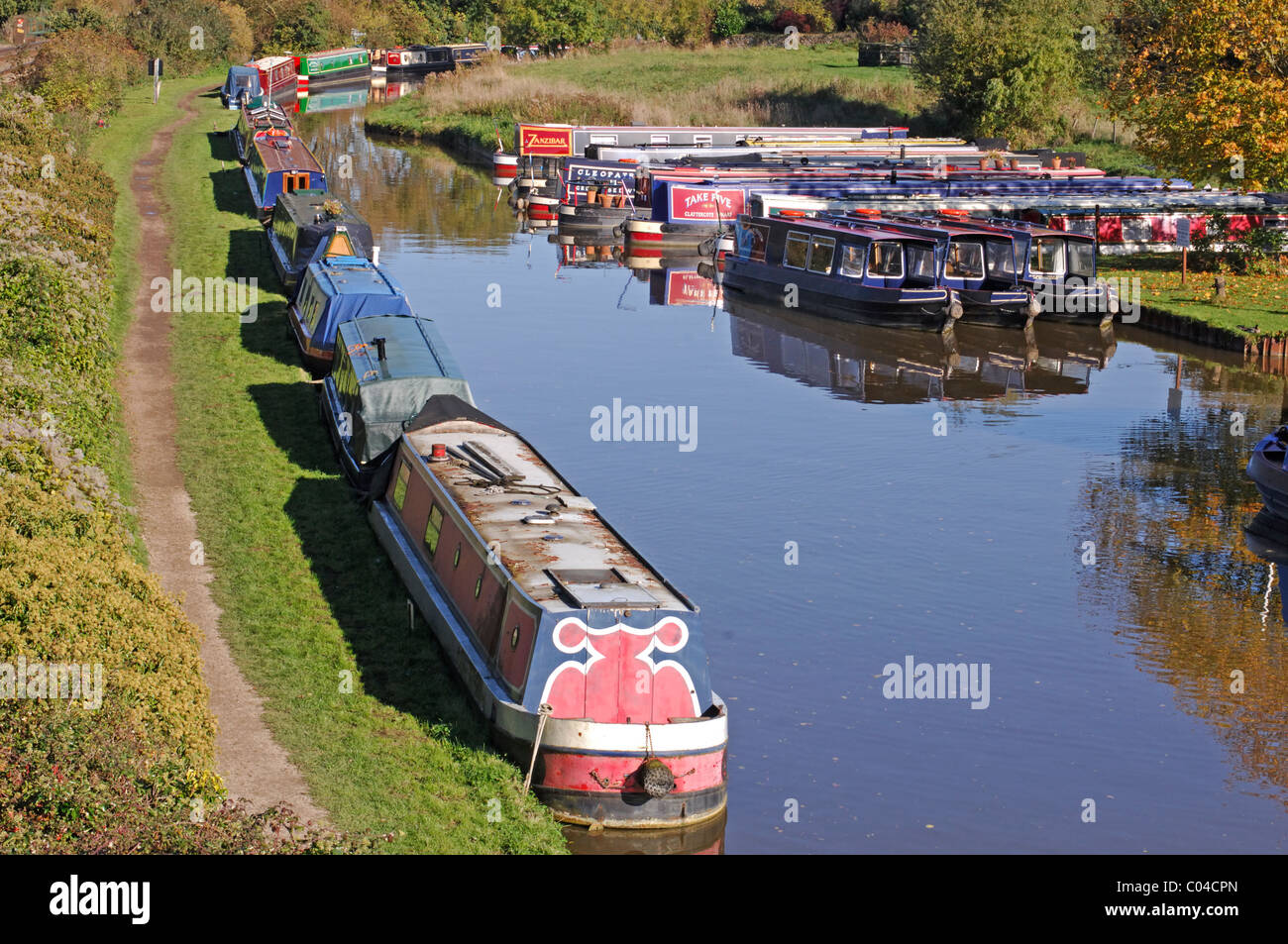 Heyford Station Oxford Canal Heyford High Resolution Stock Photography ...