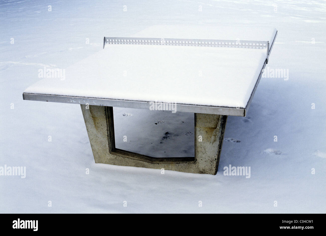 Ping Pong table covered in snow at Westhafen in the German city of ...