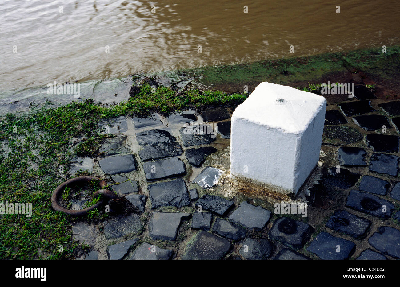 Receding floodwaters hi-res stock photography and images - Alamy