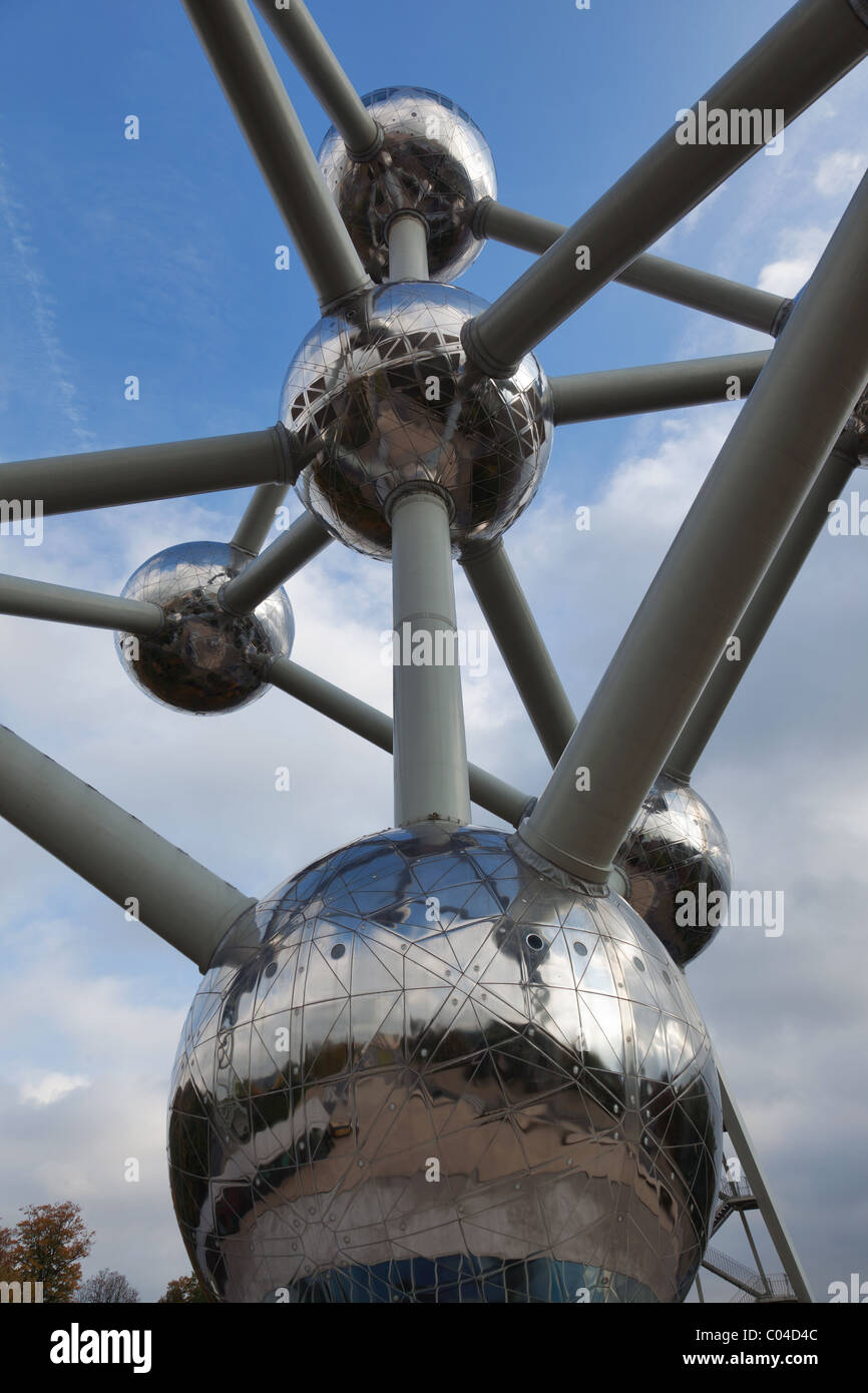 World famous landmark atomium hi-res stock photography and images - Alamy