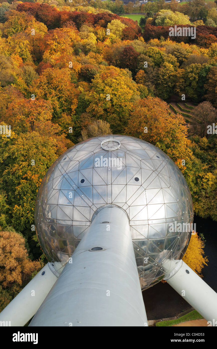 Bruxelles atomium tree hi-res stock photography and images - Alamy