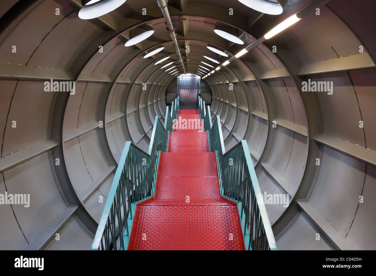Metallic handrail hi-res stock photography and images - Alamy