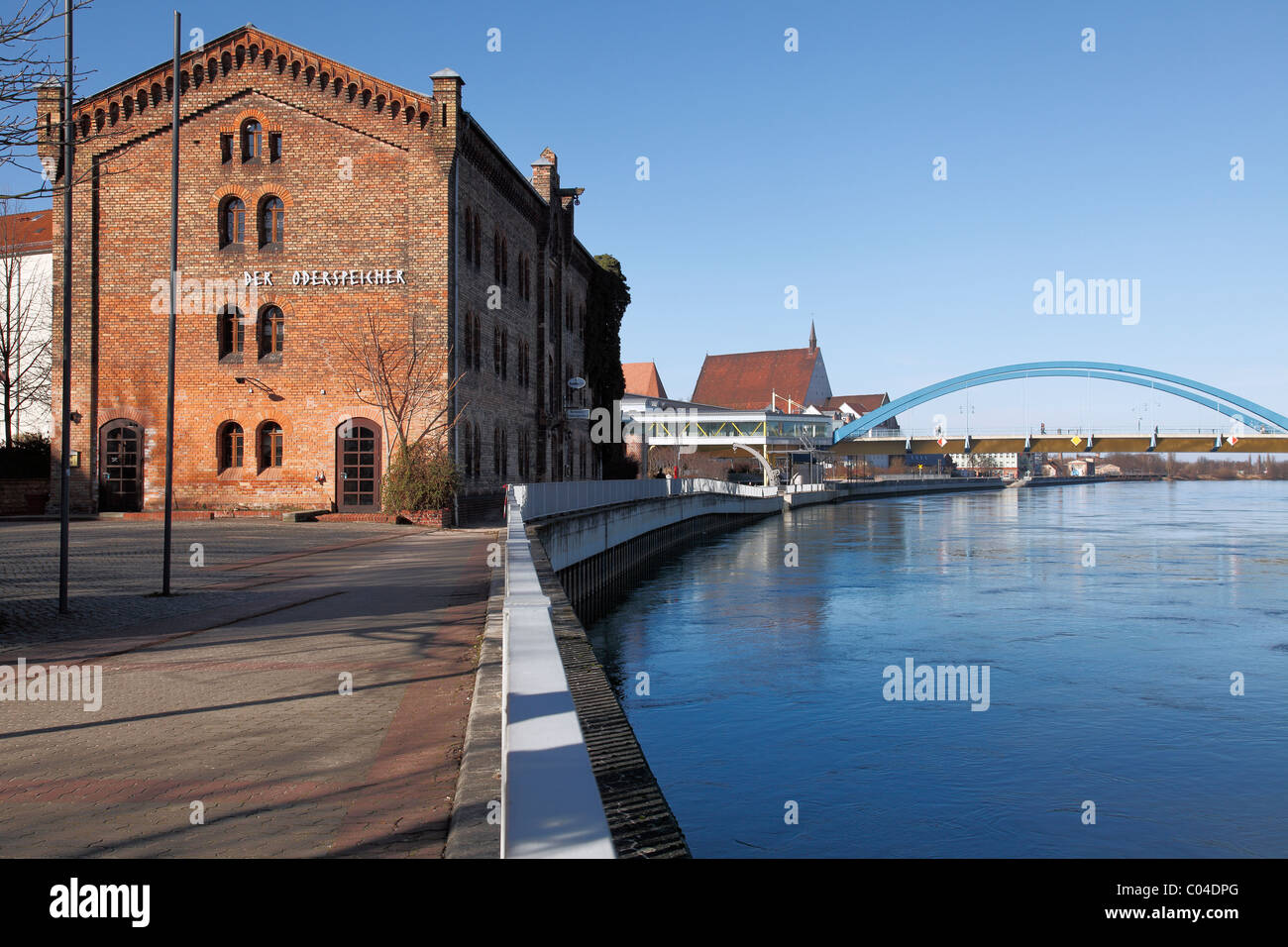 Oder bridge frankfurt oder germany hi-res stock photography and images ...