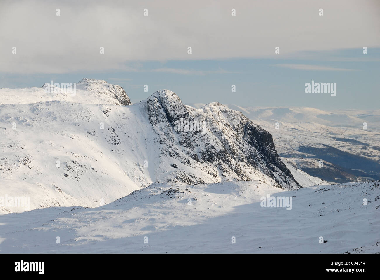 Langdale Pikes from Esk Hause in winter in the English Lake District ...