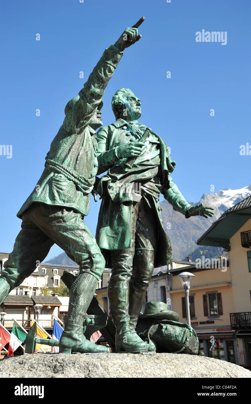 Statue of Balmat and Saussure in Chamonix, France Stock Photo - Alamy
