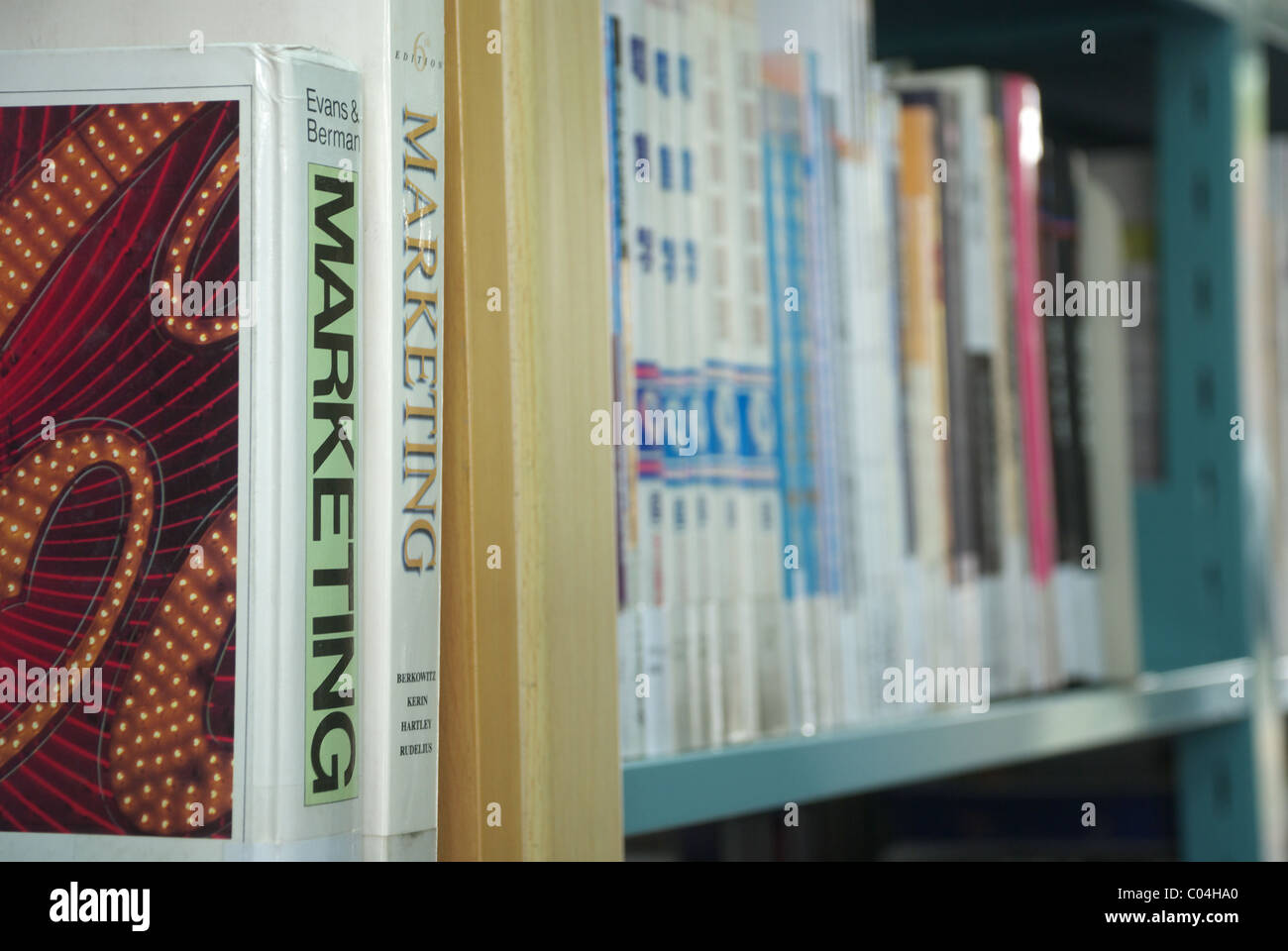 Bookshelf books hi-res stock photography and images - Alamy