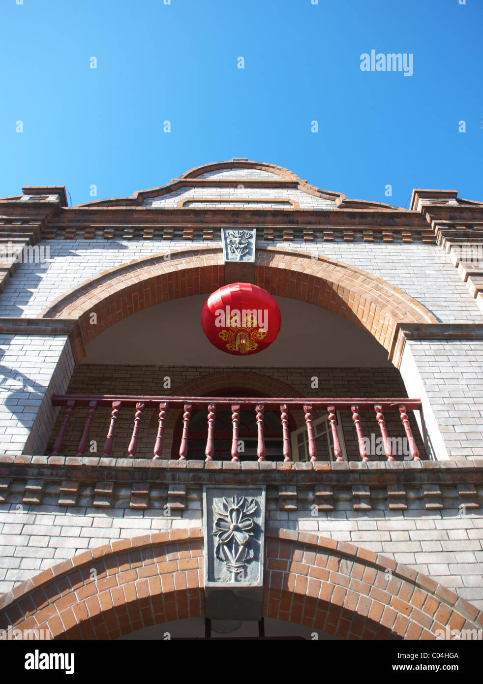 Architecture balcony chinese hi-res stock photography and images - Alamy