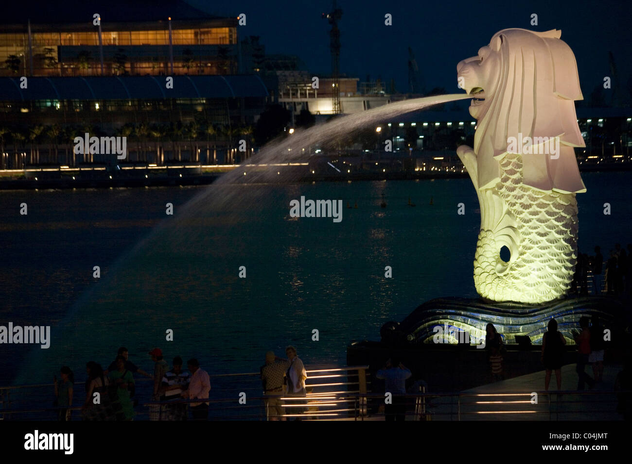 Singapore merlion night hi-res stock photography and images - Alamy