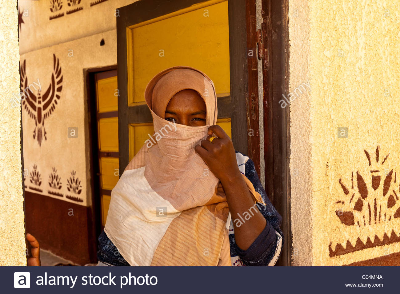 Veiled Woman Egypt Stock Photos & Veiled Woman Egypt Stock Images - Alamy