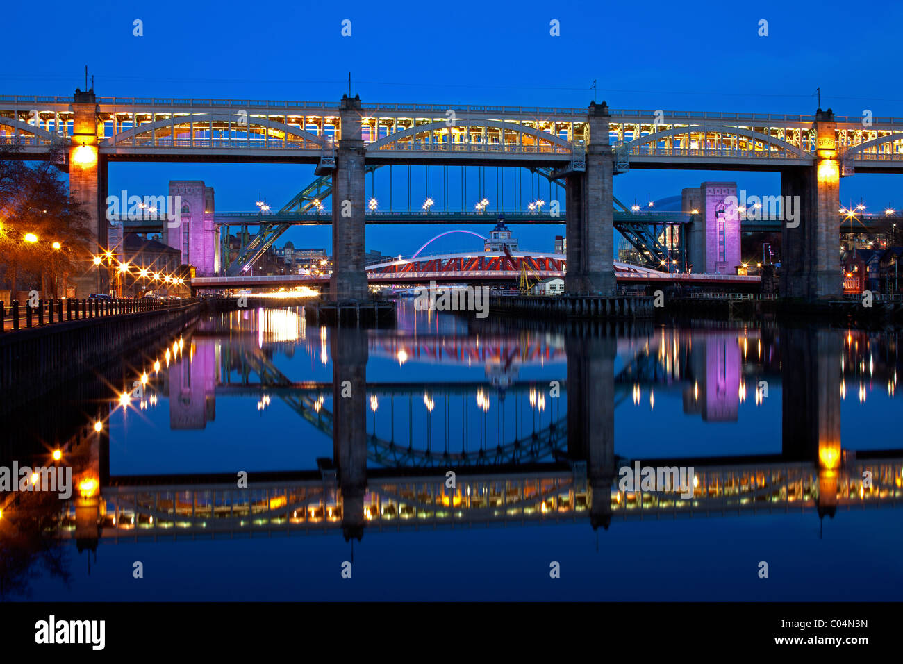 Quayside lights hi-res stock photography and images - Alamy