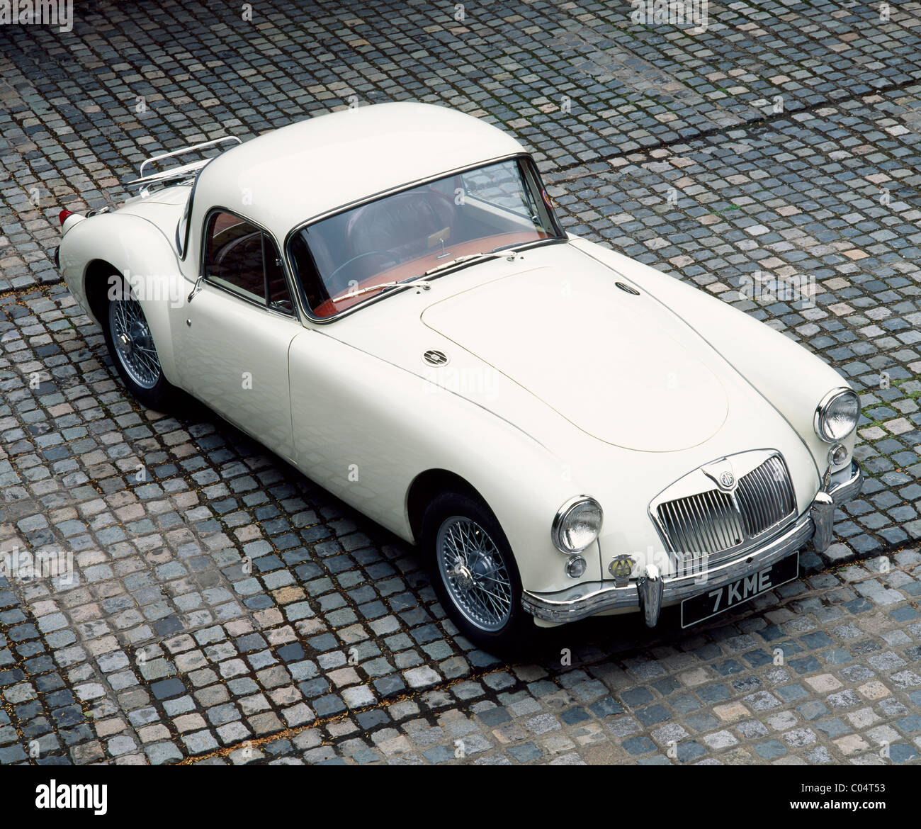 59 seater hi-res stock photography and images - Alamy