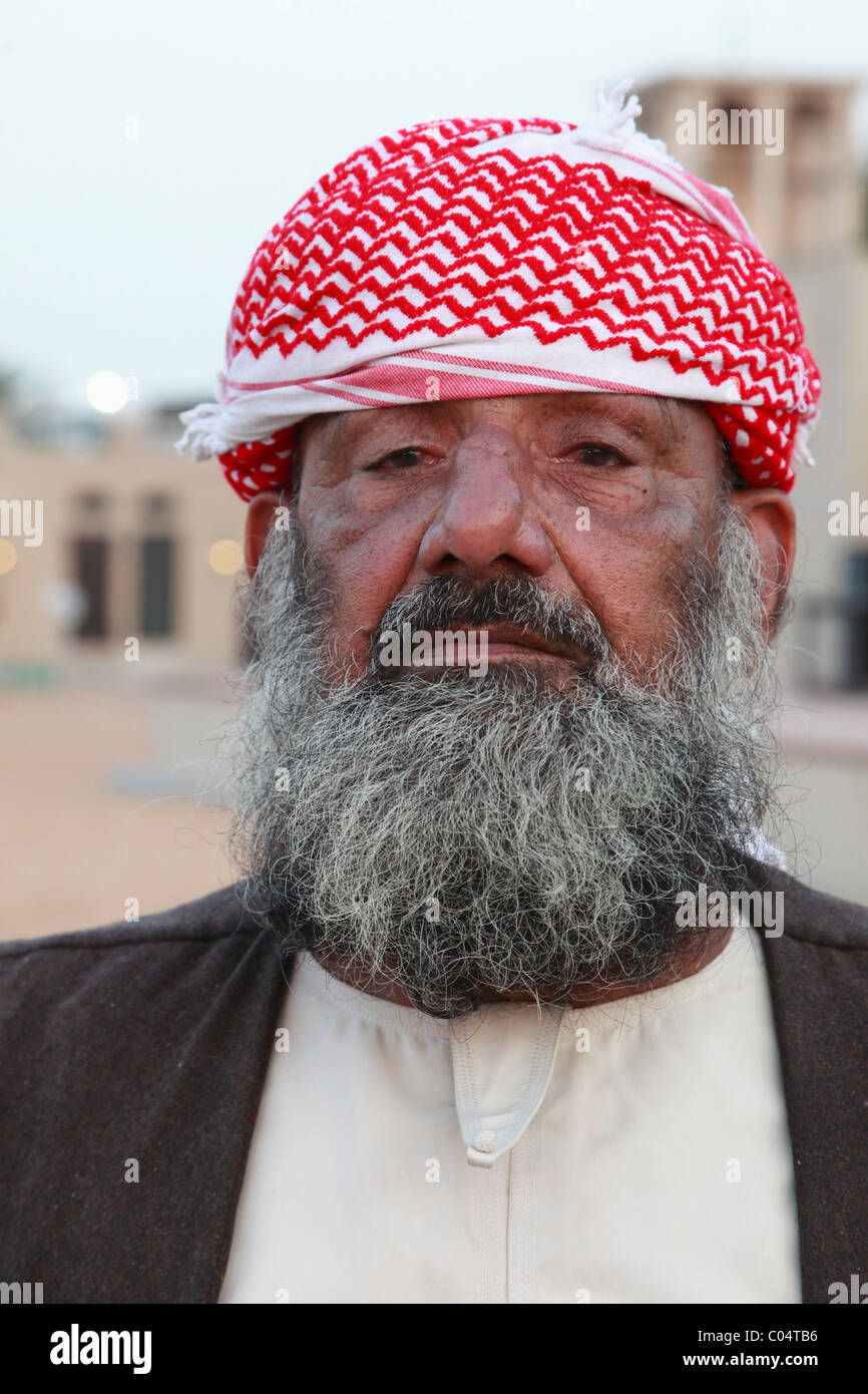 Emirates man hi-res stock photography and images - Alamy