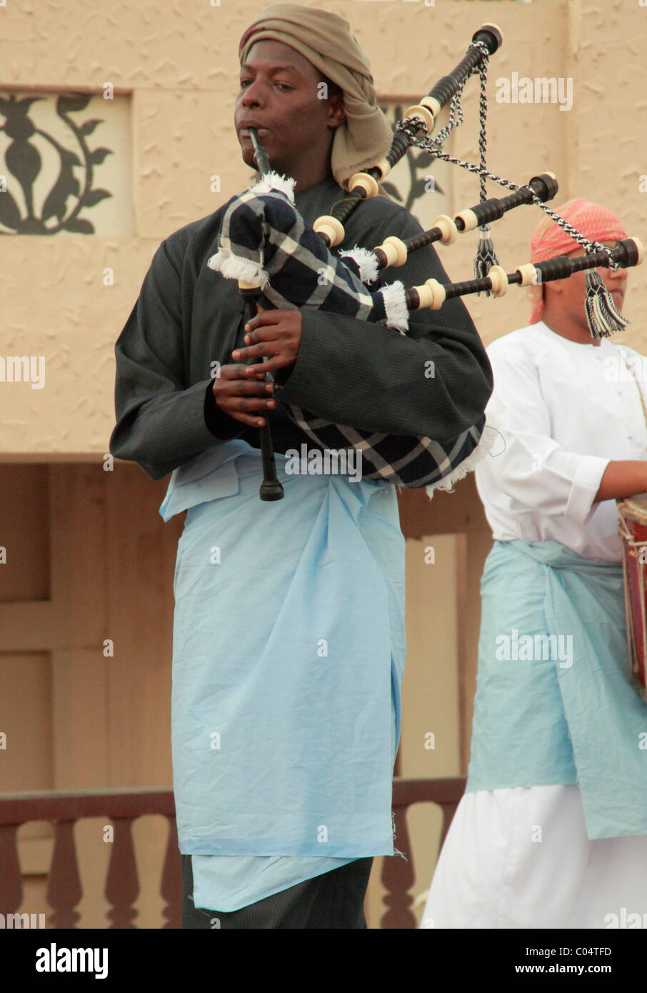 Arab musicians hi-res stock photography and images - Alamy