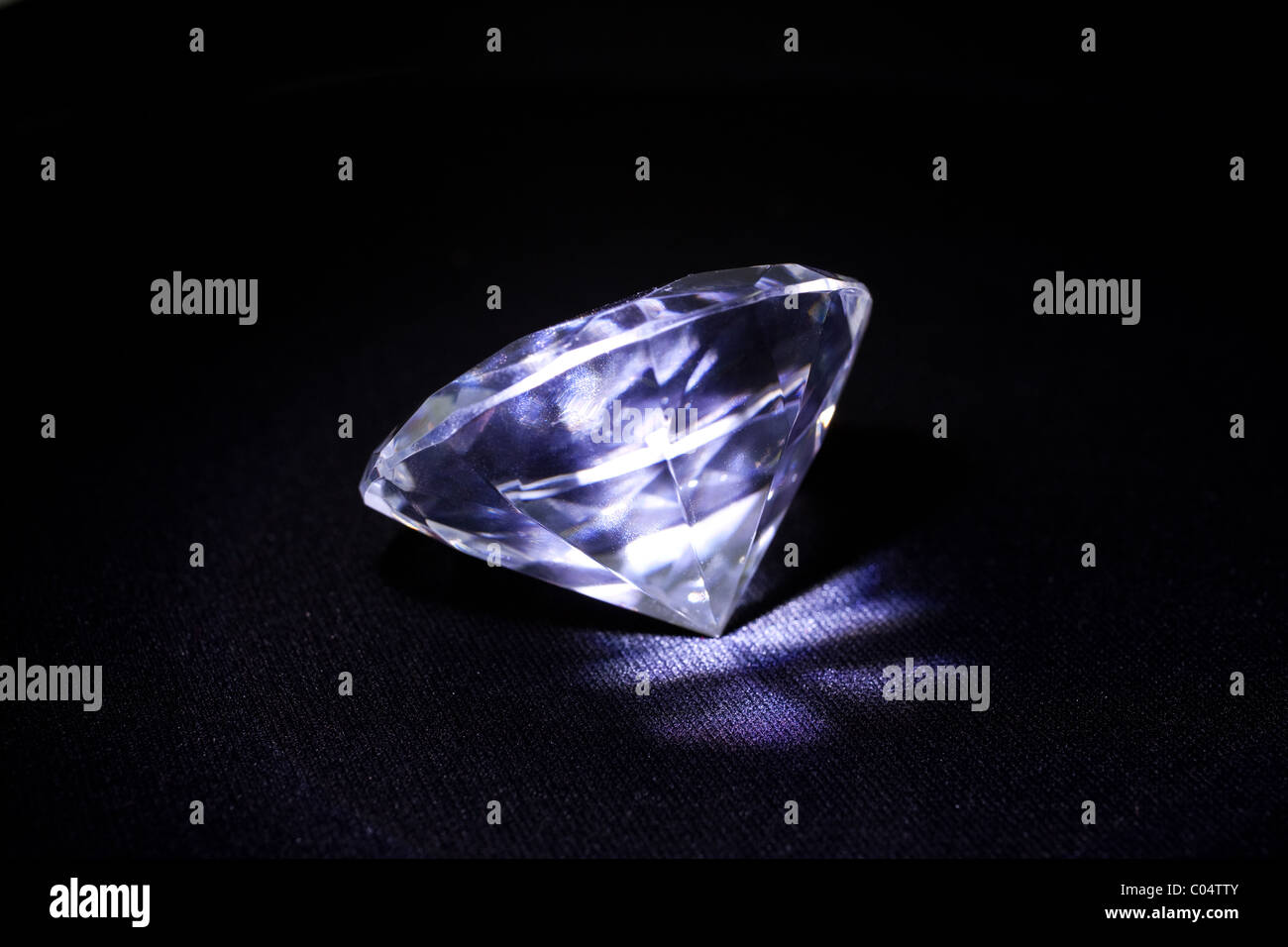Diamond close up shot Stock Photo - Alamy