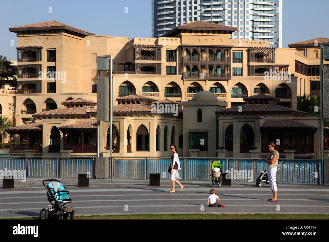 Arab palace hi-res stock photography and images - Alamy