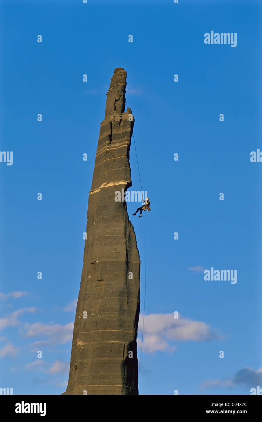 Silhouette rappelling from cliff hi-res stock photography and images ...