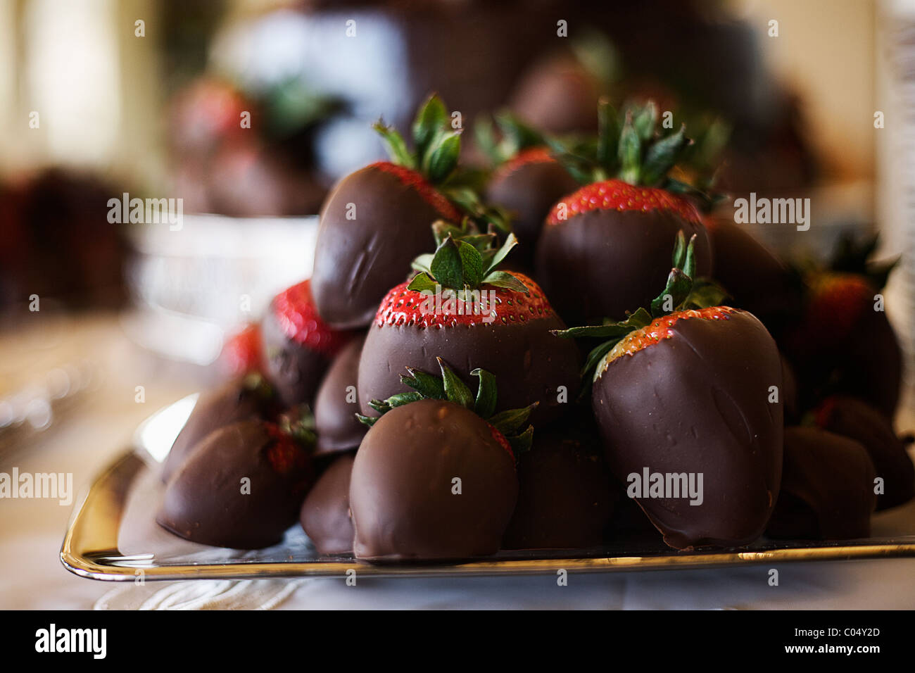Chocolate covered strawberries hi-res stock photography and images - Alamy