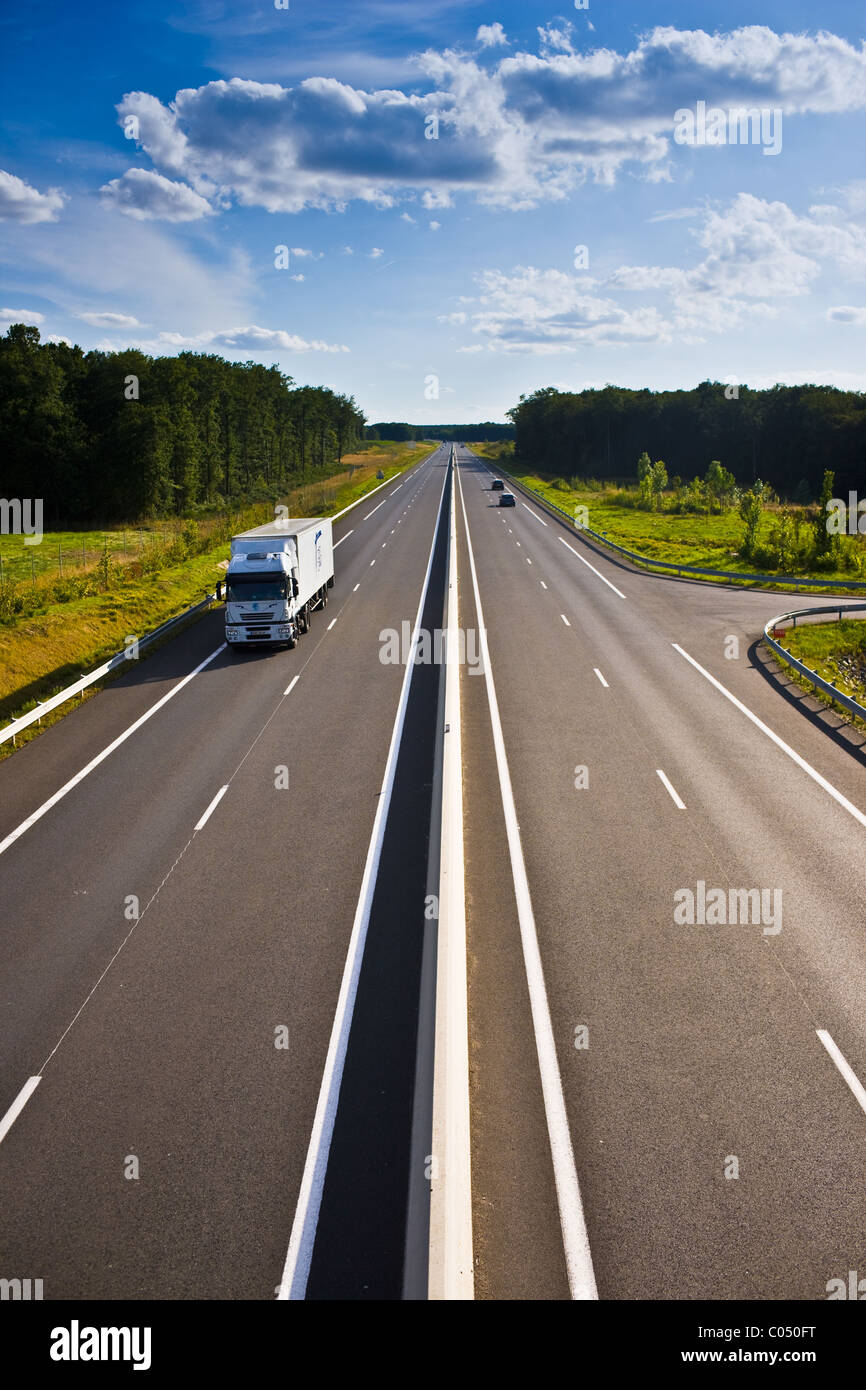 Lorry routes hi-res stock photography and images - Alamy