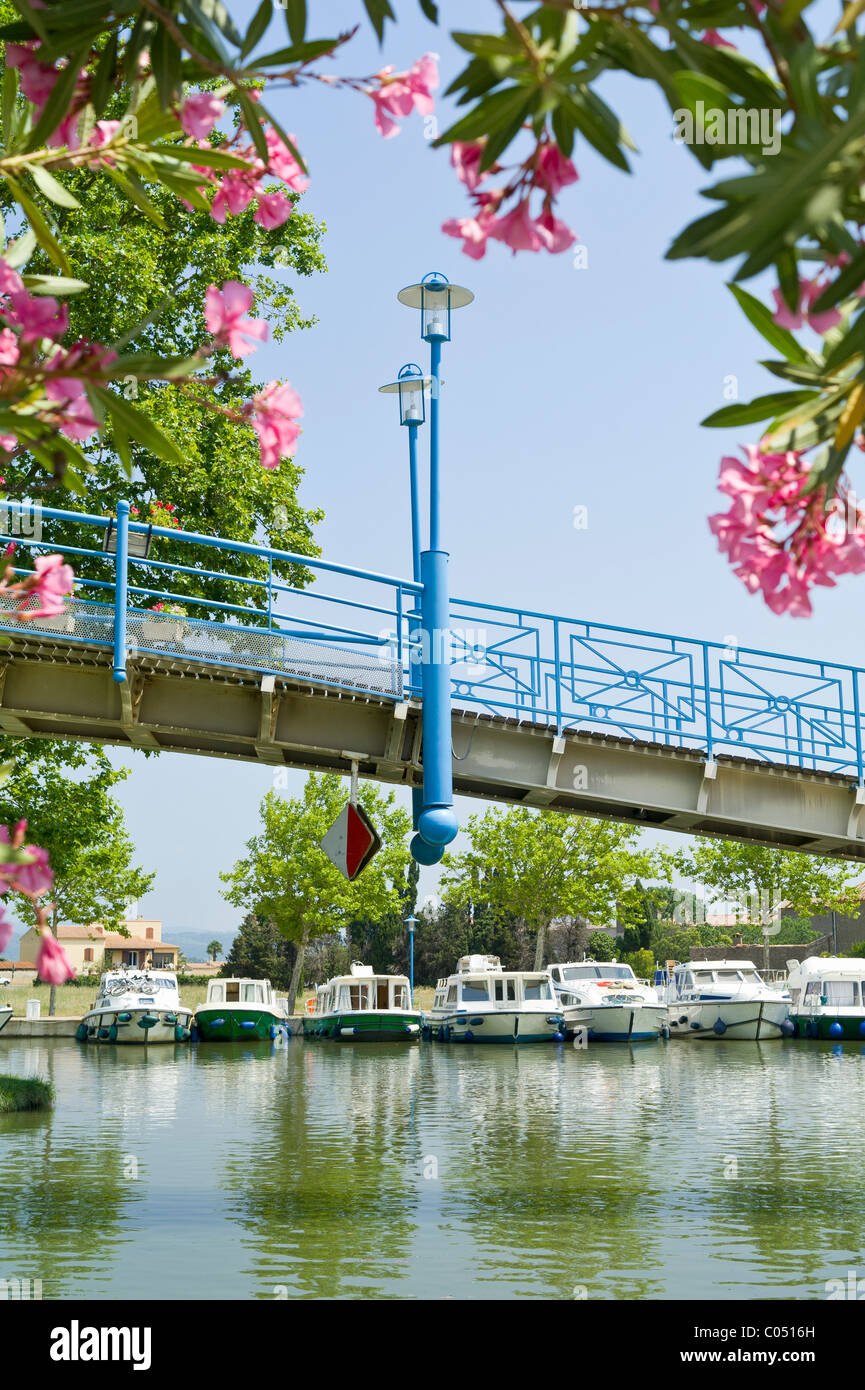 A Bridge at the French Port of Homps on the Canal du Midi France Stock ...