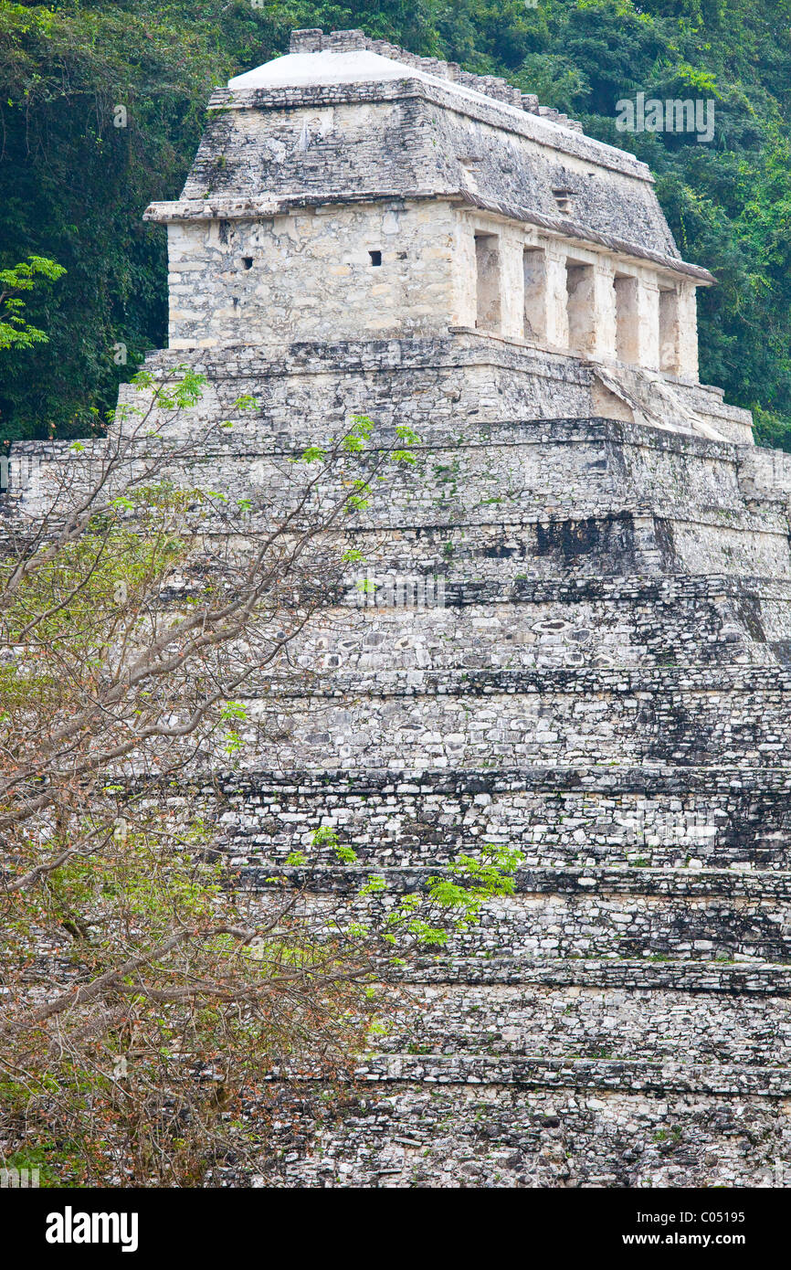 Vertical inscriptions hi-res stock photography and images - Alamy