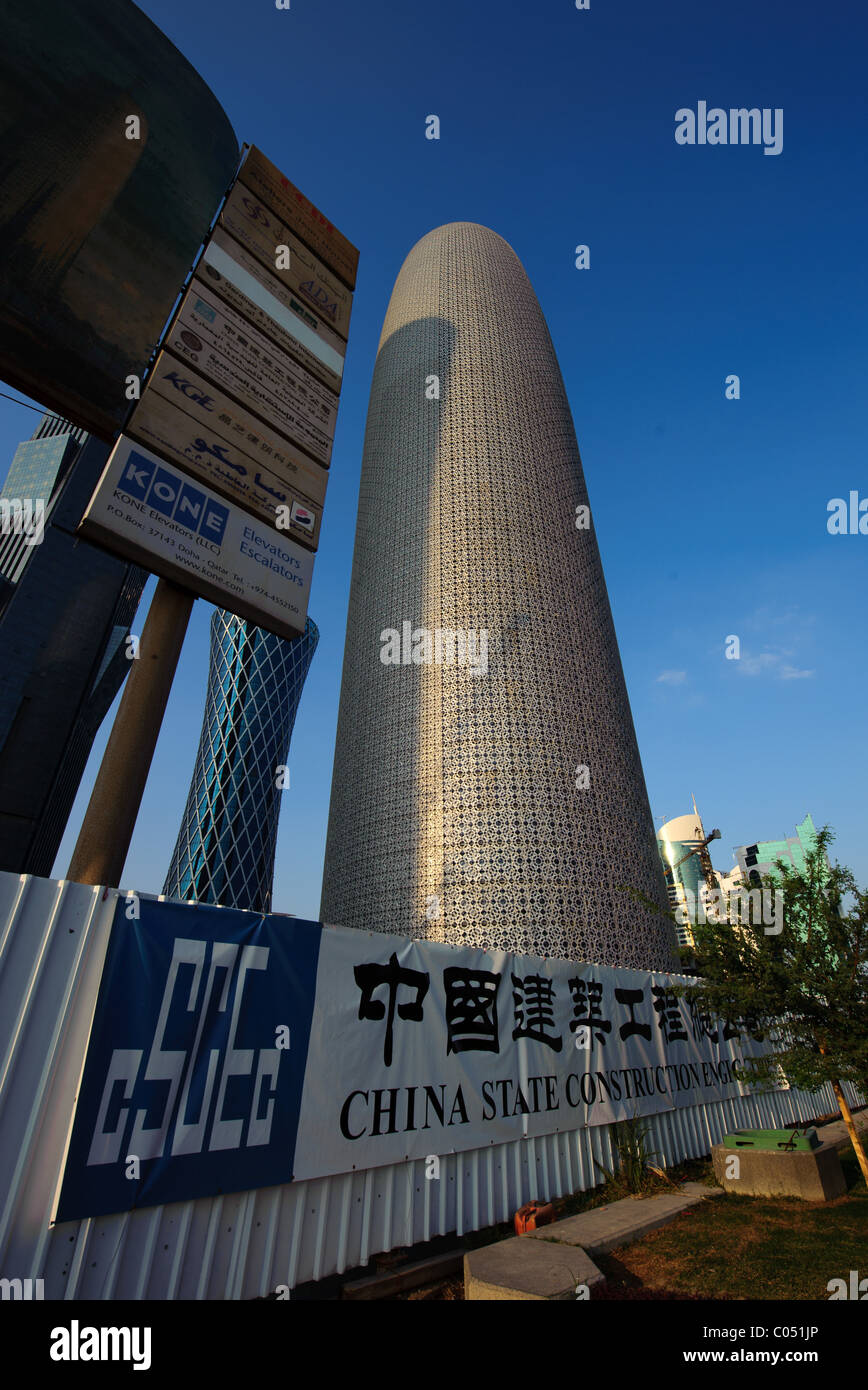 Pedestrian crossing sign doha qatar hi-res stock photography and images ...