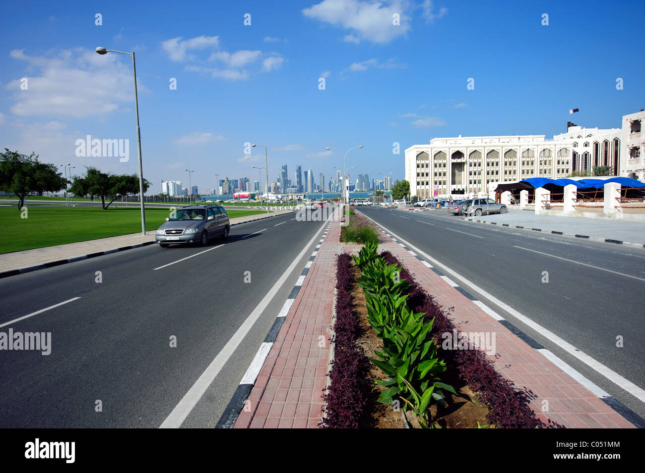 Road in Doha to the Al Corniche, Doha, Qatar Stock Photo - Alamy
