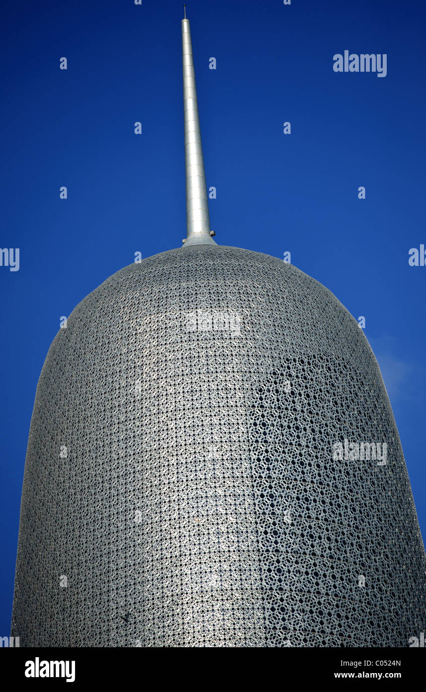 Pedestrian crossing sign doha qatar hi-res stock photography and images ...