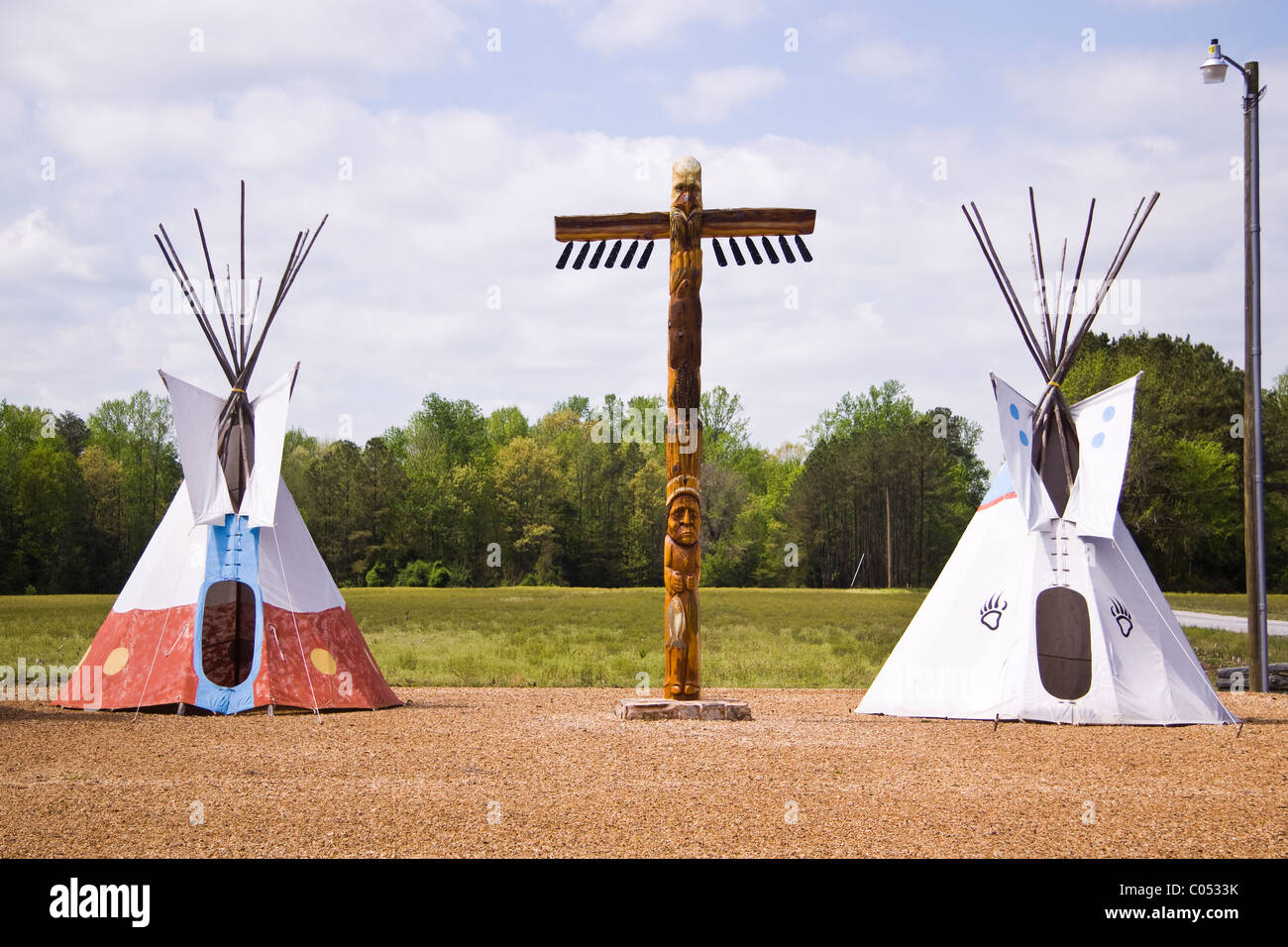 Replica of Pamunkey Native American Tee-Pees and a totem pole at Lester ...