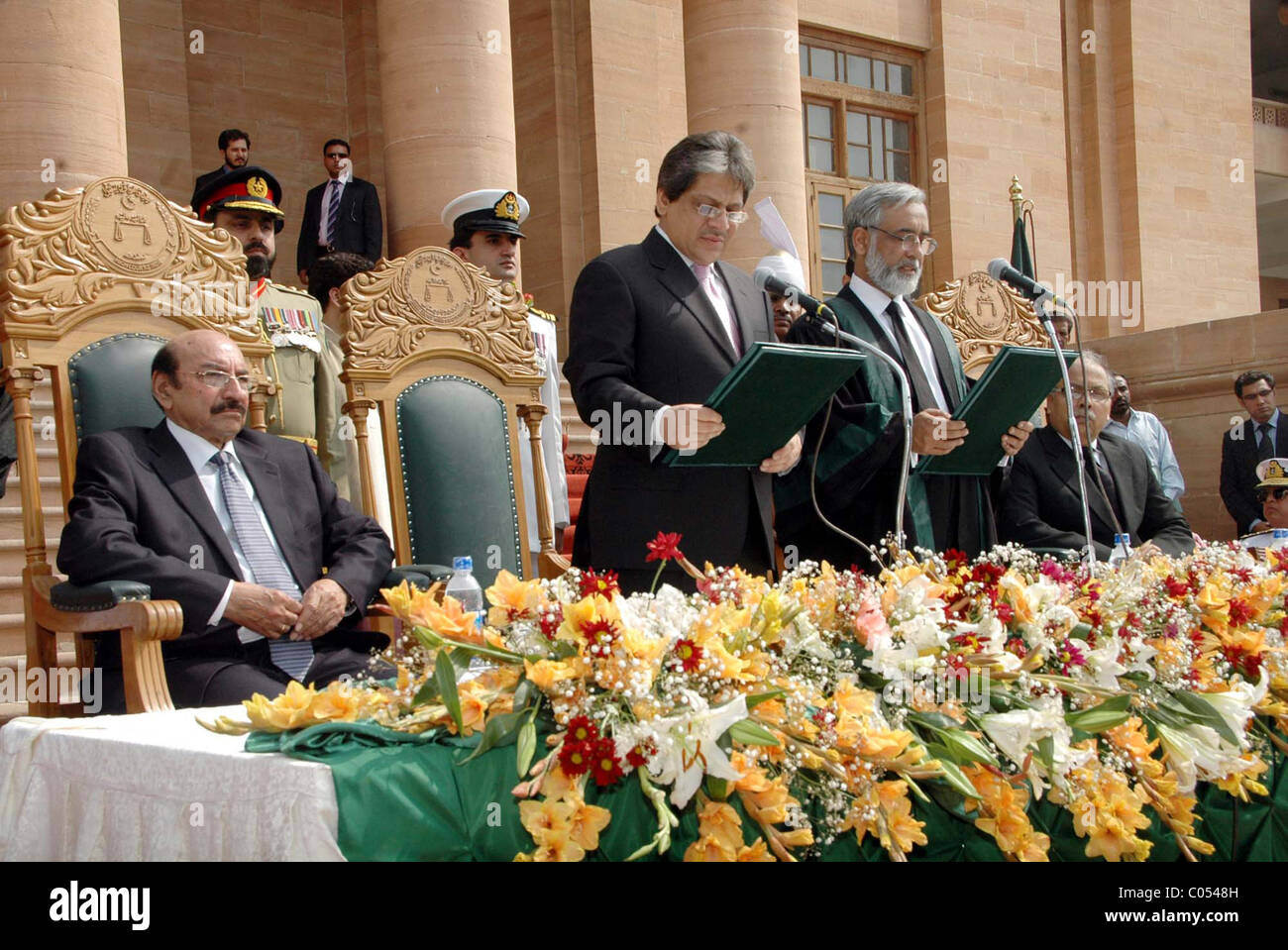 Dr ishrat ul ibad hi-res stock photography and images - Alamy