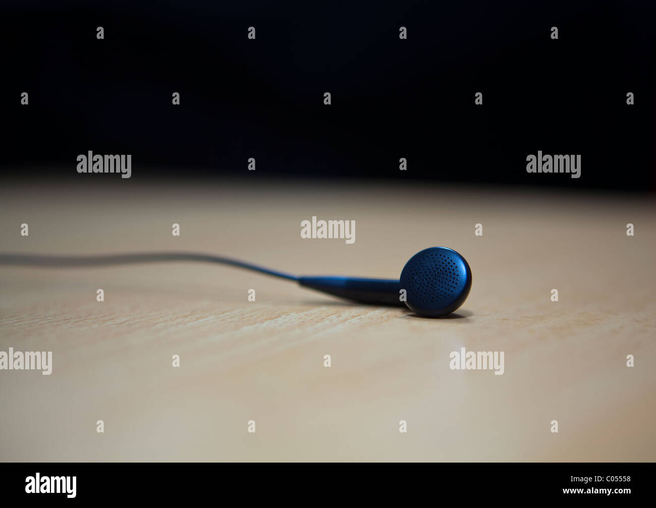 Earphone earbud hi-res stock photography and images - Alamy
