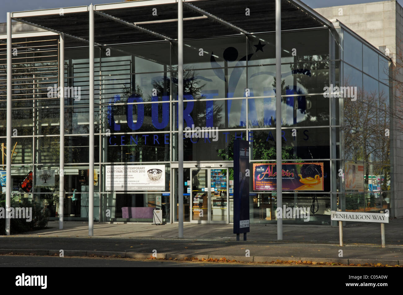 Courtyard of arts hi-res stock photography and images - Alamy