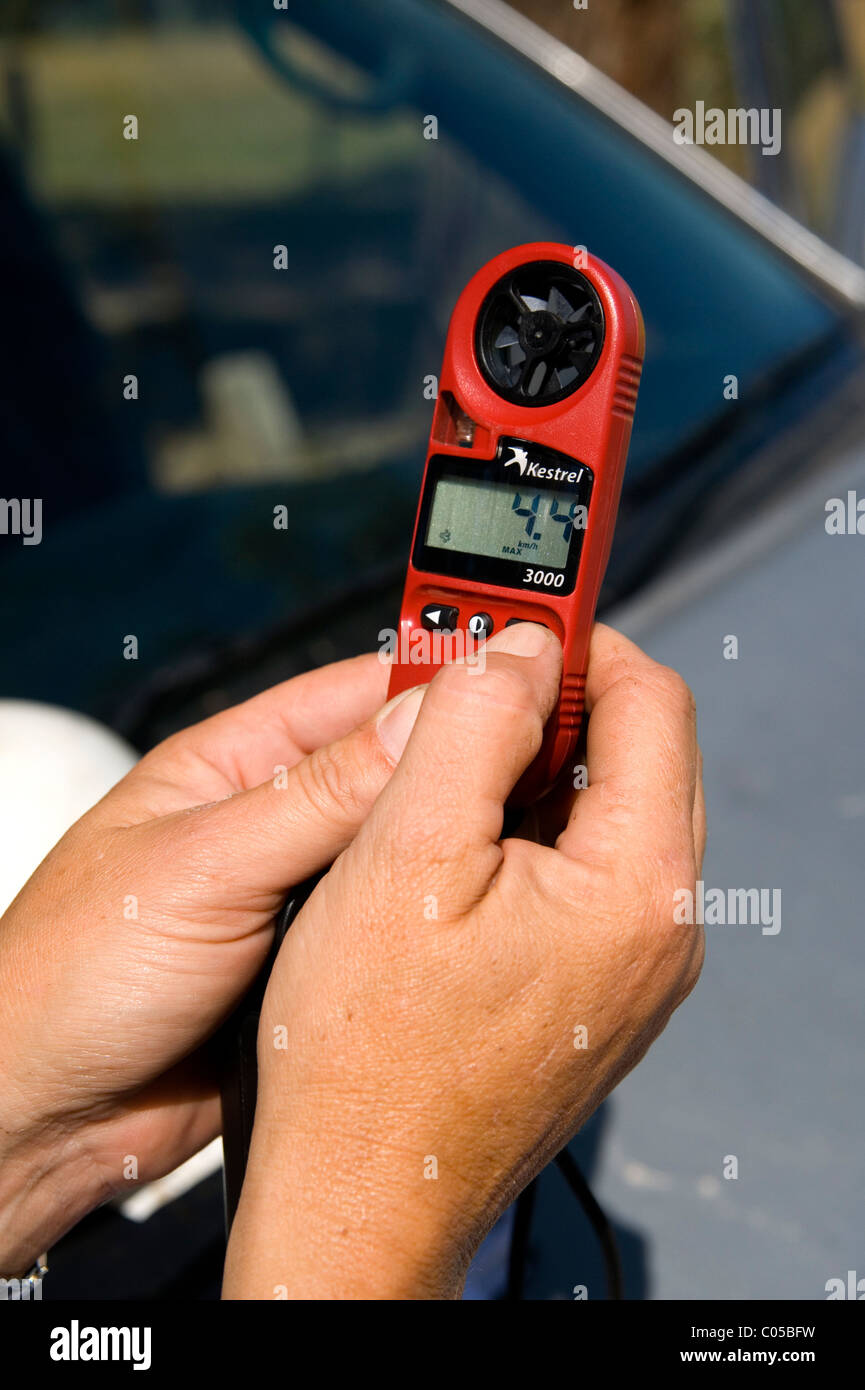 Hand held hi-res stock photography and images - Alamy